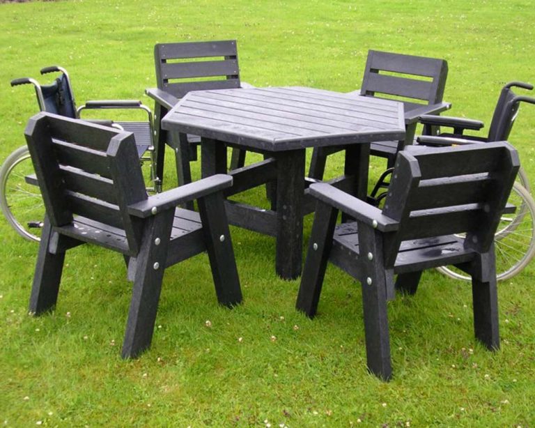 6 Sided Table With Armchairs - Murray's Recycled Plastic