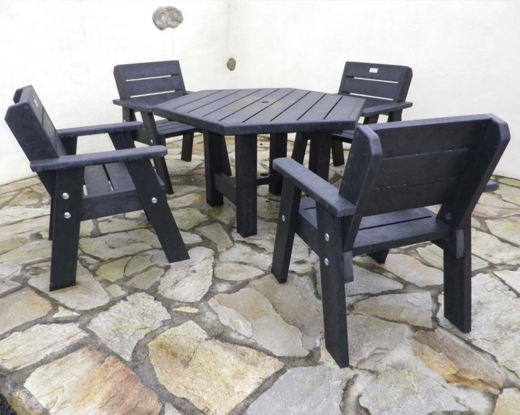 6 Sided Table With Armchairs - Murray's Recycled Plastic