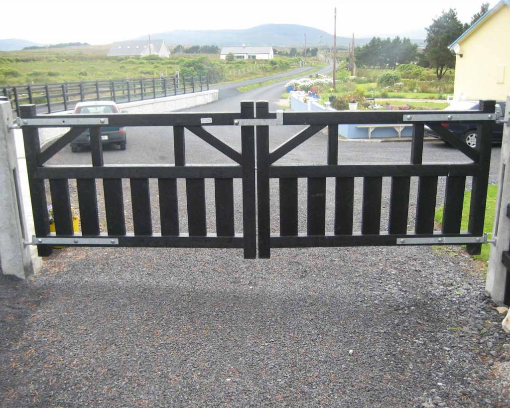 Achill Gate - Murray's Recycled Plastic